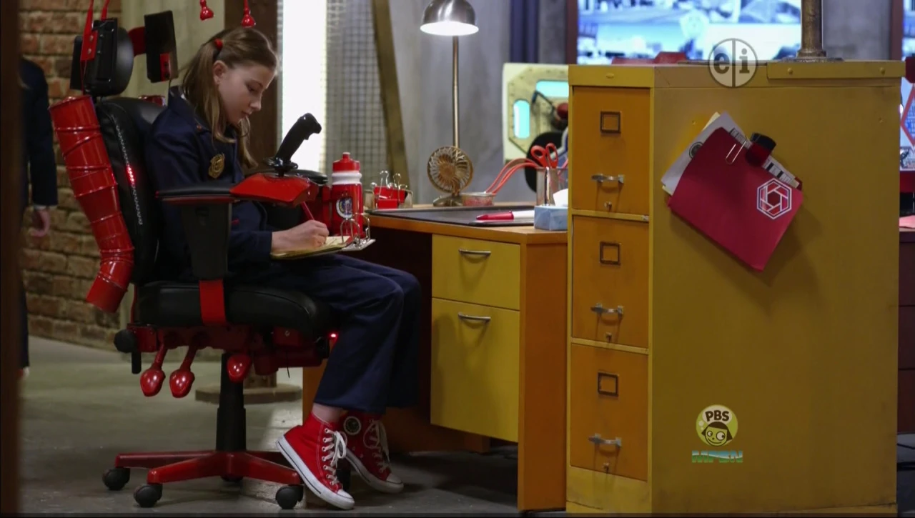 Agent Octavia | Odd Squad Wiki | FANDOM powered by Wikia