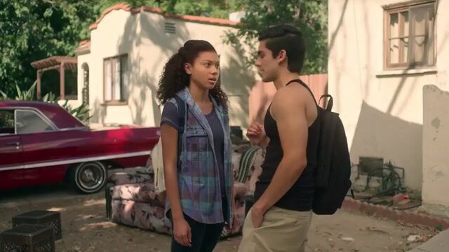 Image Monse And Cesar1 On My Block 2018 Wiki Fandom Powered By Wikia