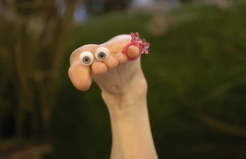 Frieda the Foot | Oobi Wiki | Fandom