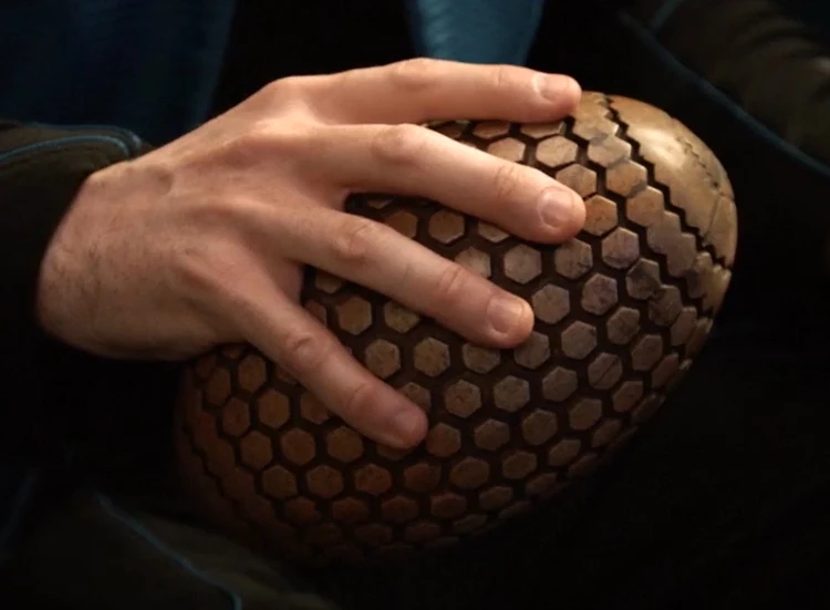 Latchkum | The Orville Wiki | Fandom