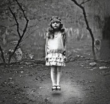 Olive Abroholos Elephanta | Osobliwy Dom Wiki | FANDOM powered by Wikia