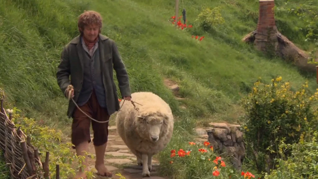 Image - Hobbit extra with sheep.jpg | Peter Jackson's The Hobbit Wiki ...