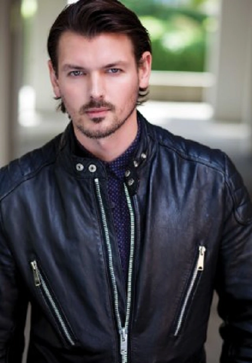 James Neate | Wiki Pretty Little Liars | Fandom