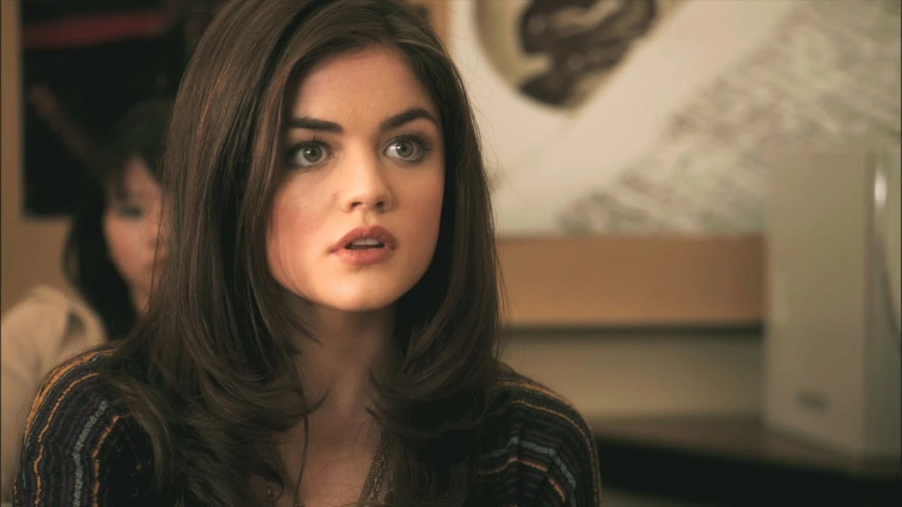 Aria Montgomery | Wiki Pretty Little Liars | FANDOM powered by Wikia