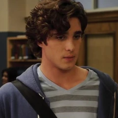 Alex Santiago | Pretty Little Liars Wiki | Fandom