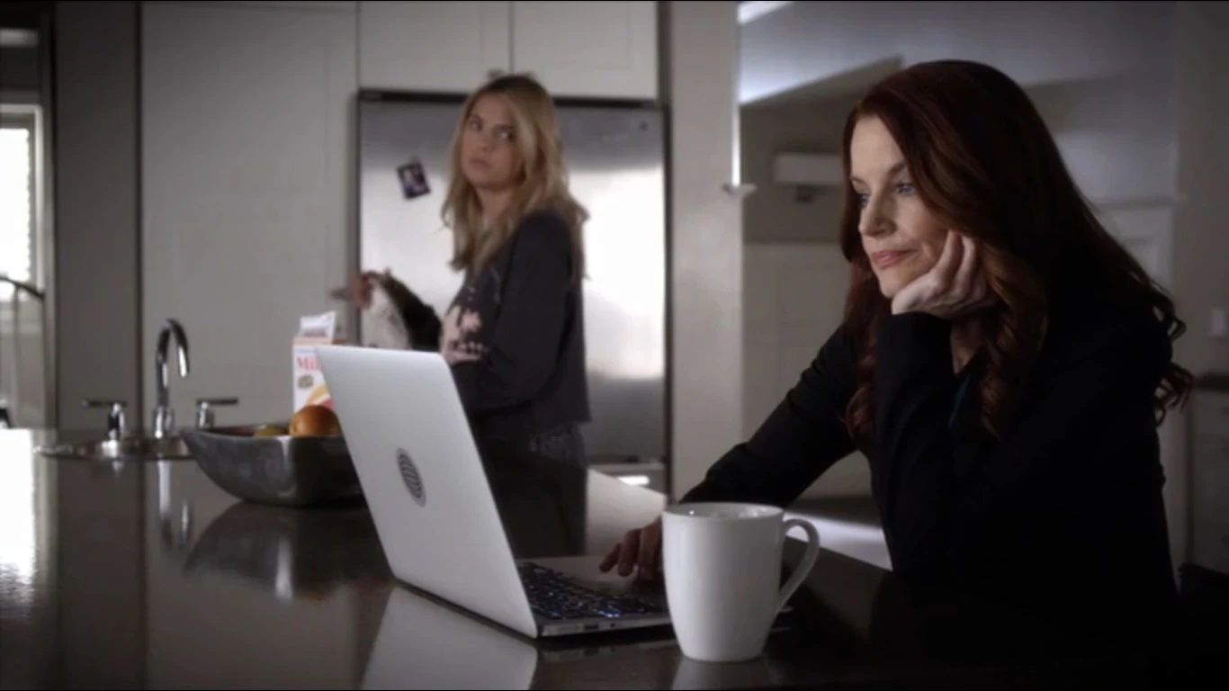 Image - Ashley-5x02.jpg | Pretty Little Liars Wiki | FANDOM powered by ...