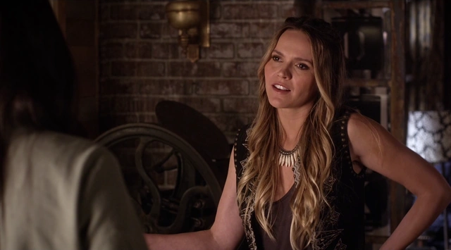 Sabrina | Pretty Little Liars Wiki | FANDOM powered by Wikia