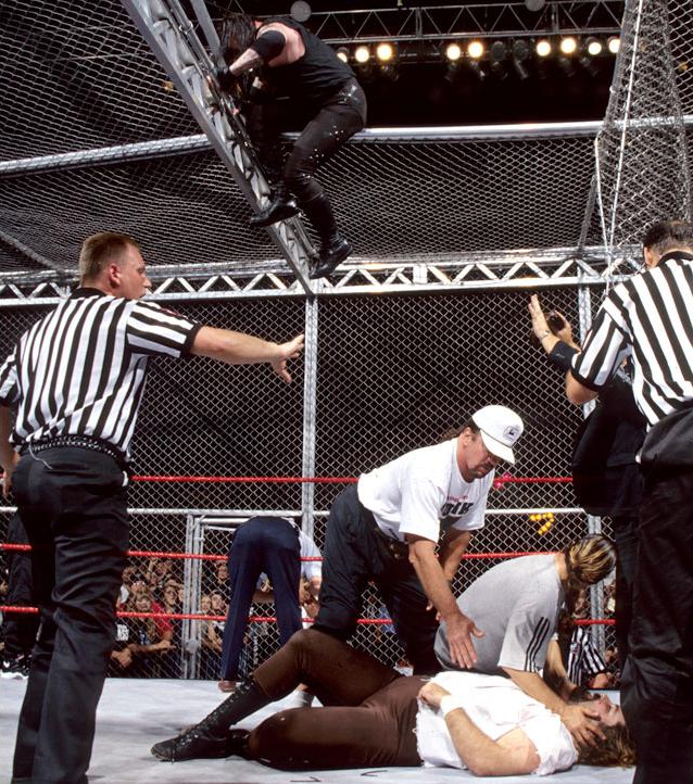 Image Mankind Vs The Undertaker Hell In A Cell Match King Of The Ring