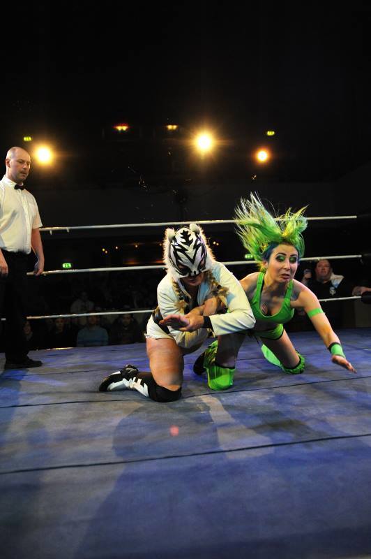 Image White Tigress Vs Sara Elektra 2 Pro Wrestling Fandom Powered By Wikia