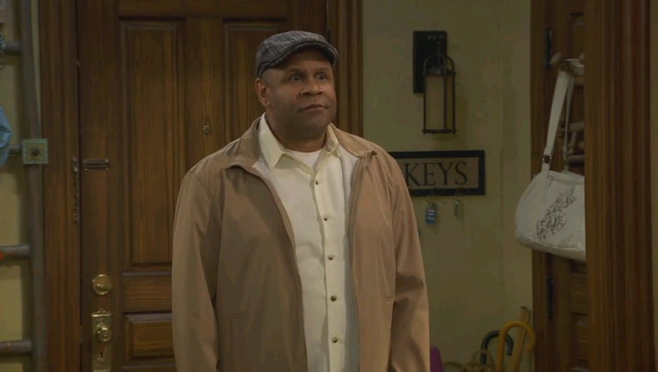 Victor Baxter | Raven's Home Wiki | Fandom