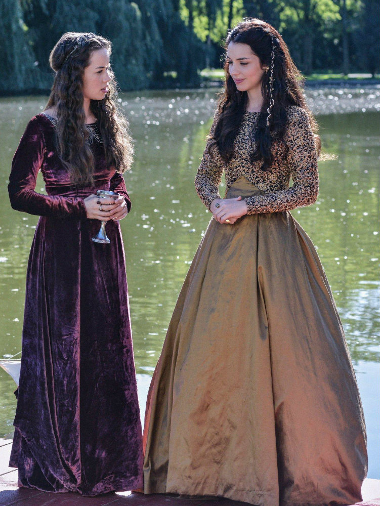 Mary and Lola | Reign CW Wiki | FANDOM powered by Wikia Mary and Lola | Reign CW Wiki | FANDOM powered by Wikia