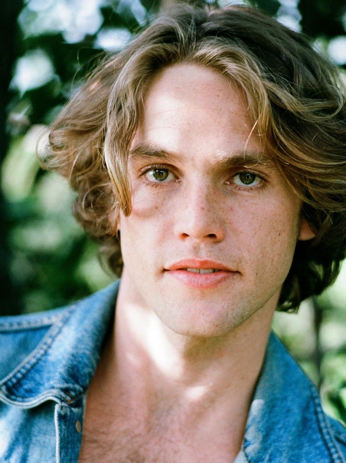 Descendants Boys! - Chapter 1 - Ithuriel - Descendants (Disney Movies ...