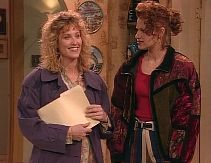 Looking for Loans in All the Wrong Places | The Roseanne Wiki | Fandom