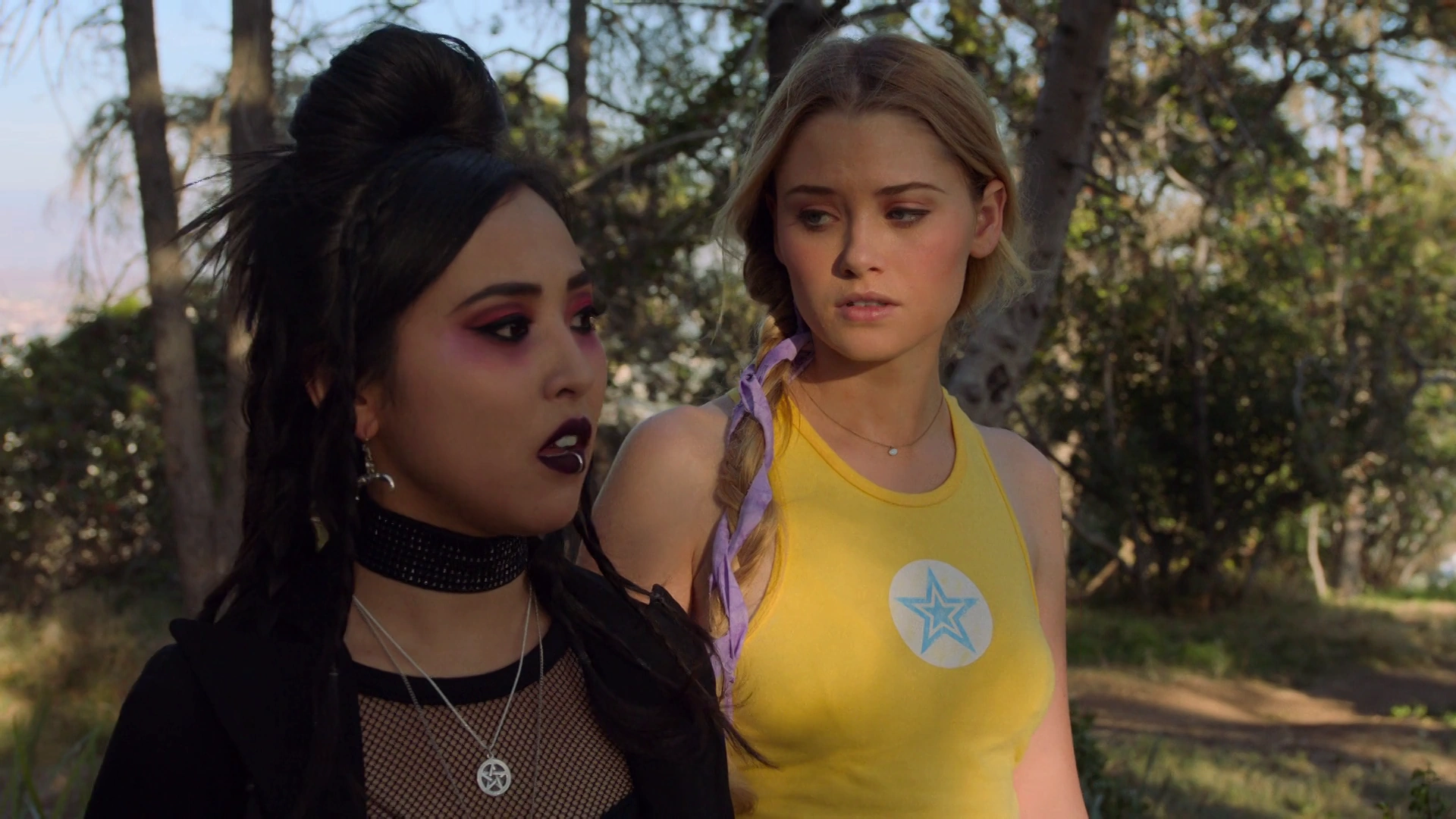 Image - Runaways-110-112-Nico-Karolina.png | Runaways Wiki | FANDOM ...