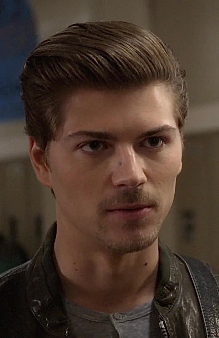 Kieran Wilcox Scream Mtv Series Wikia Fandom