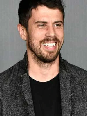 Toby Kebbell | Servant Wiki | Fandom