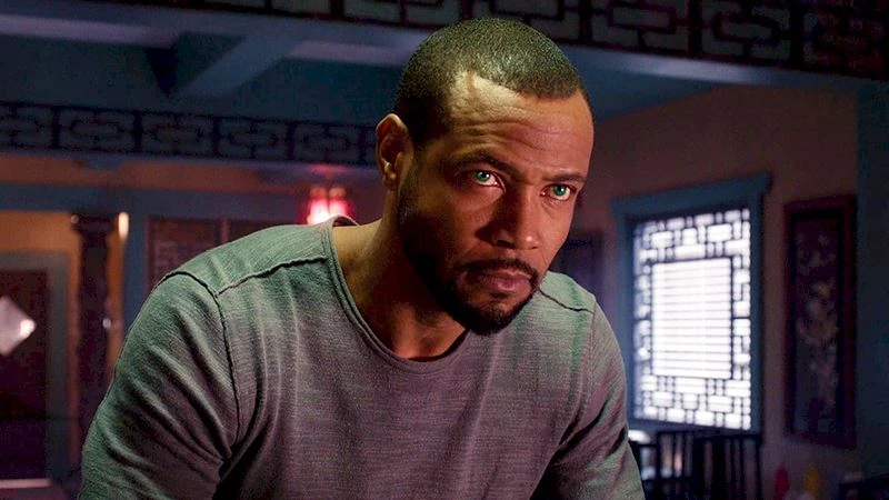 Luke Garroway | Shadowhunters Wiki | Fandom