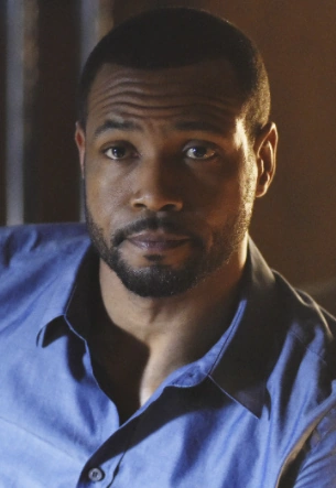 Luke Garroway | Shadowhunterstv Wiki | Fandom