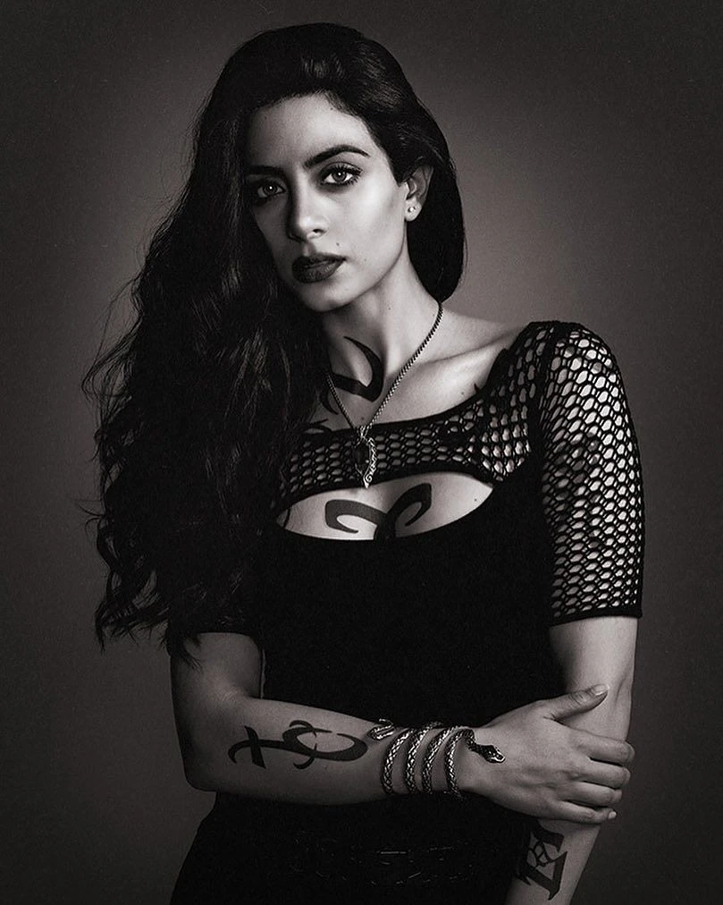 Isabelle Lightwood | Wiki Shadowhunters TV | FANDOM powered by Wikia