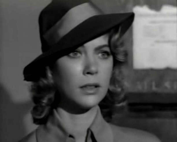 Louise Fletcher Shameless Wiki Fandom Powered By Wikia
