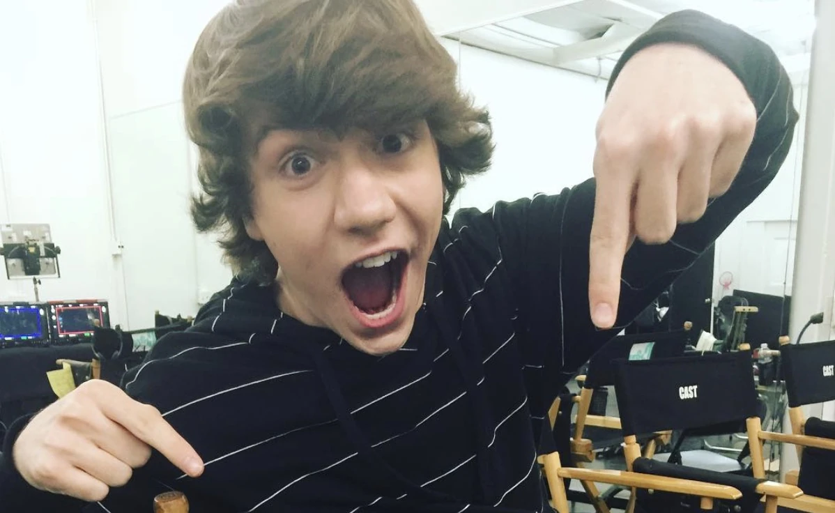 Elijah Nelson | Crazy Ex-Girlfriend Wiki | Fandom