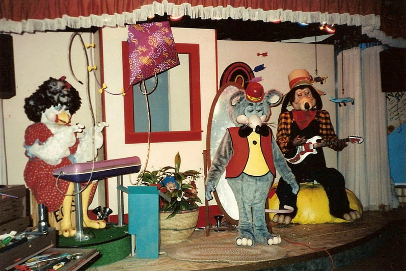 Image - Concept Unification Prototype stage right.jpg | ShowBiz Pizza ...