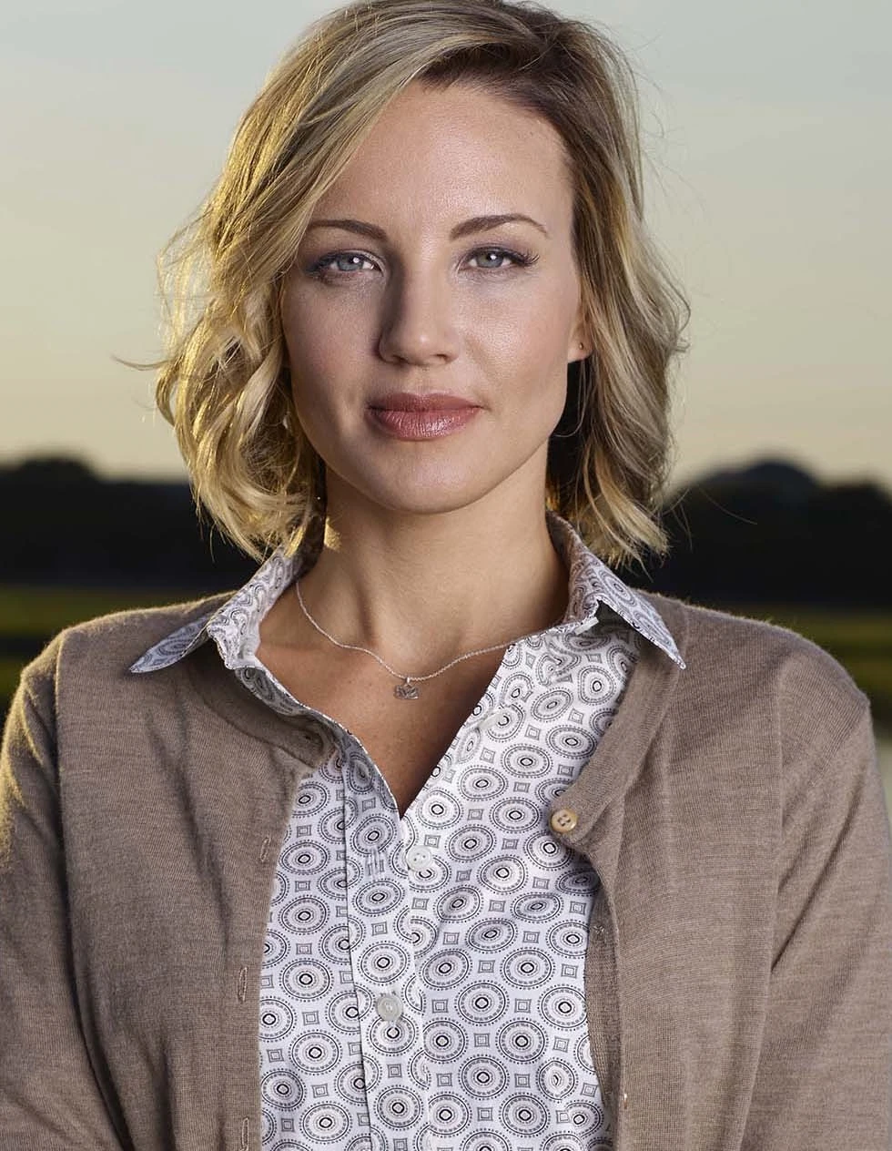 Lena Graves | Six Wikia | FANDOM powered by Wikia