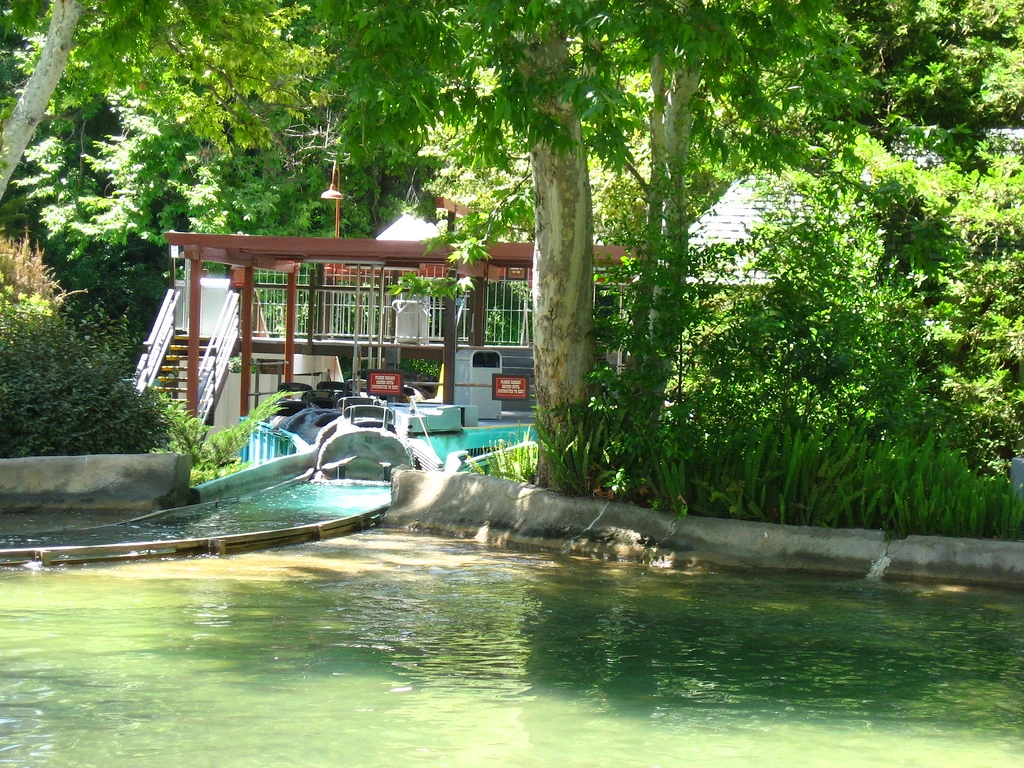 Log Jammer | Six Flags Wiki | Fandom