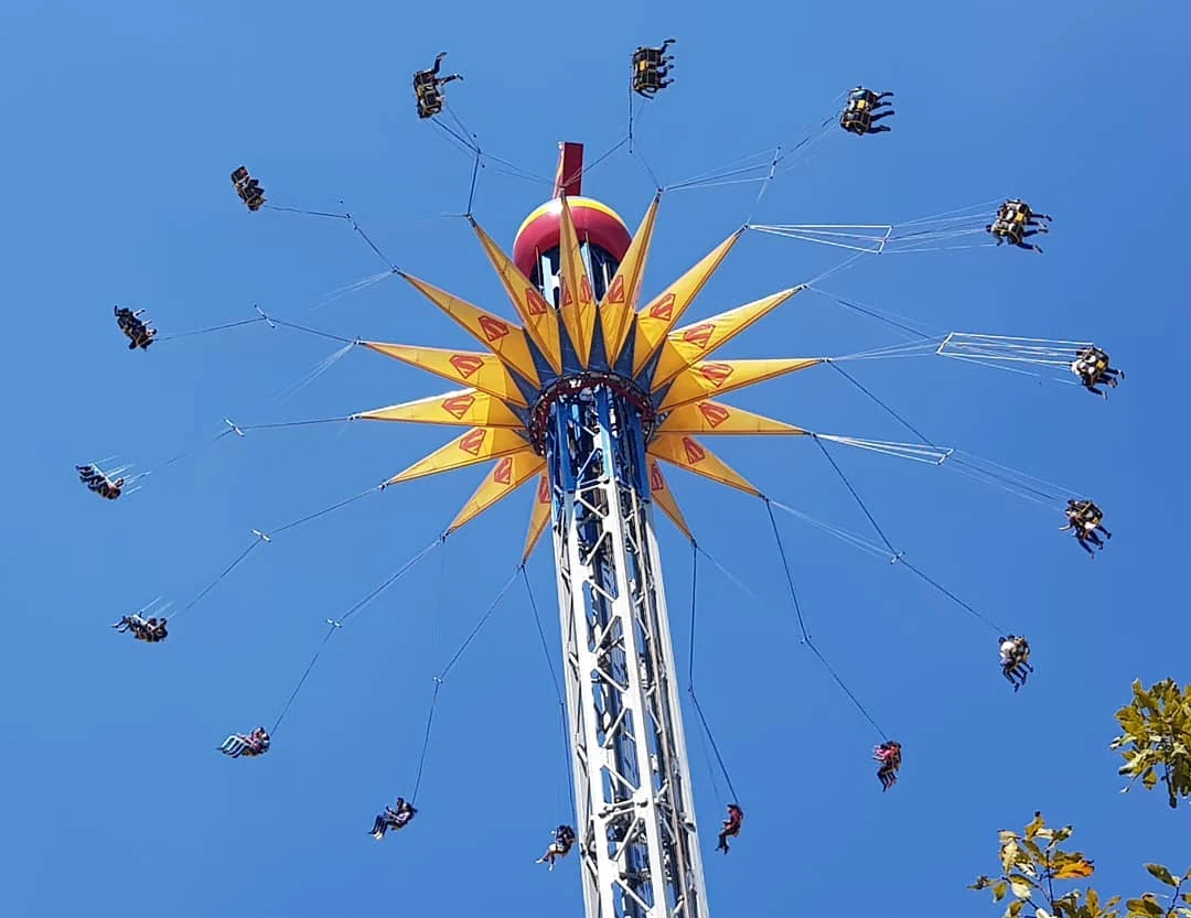 Supergirl Sky Flight | Six Flags Wiki | Fandom