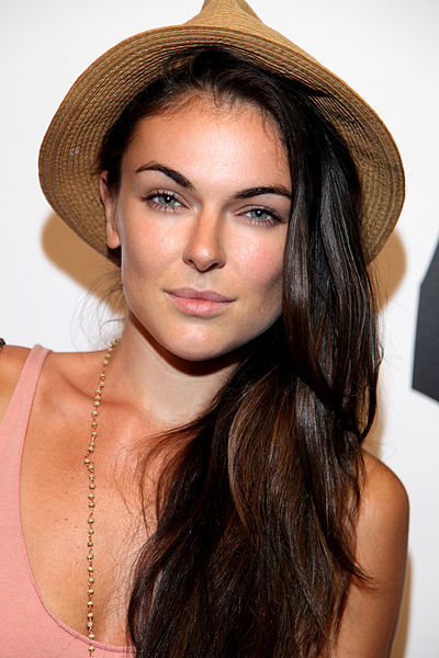 Serinda Swan Smallville Wiki Fandom Powered By Wikia