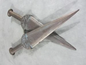 The Egyptian's Daggers | Spartacus Wiki | Fandom