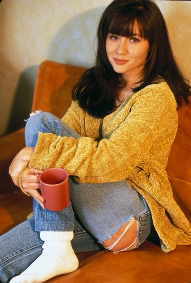 Brenda Walsh | SpellingTVseries Wiki | Fandom