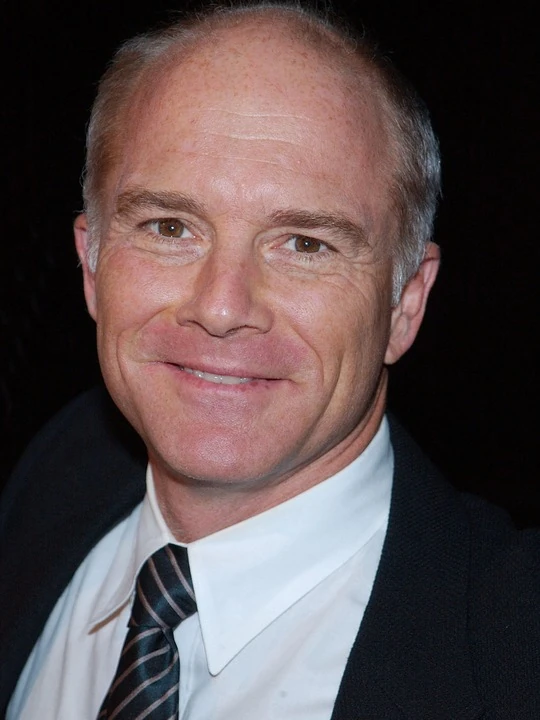 Dan Butler | Stephen King's The Mist Wiki | FANDOM powered by Wikia