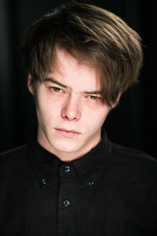Charlie Heaton Stranger Things Wiki Fandom Powered By Wikia