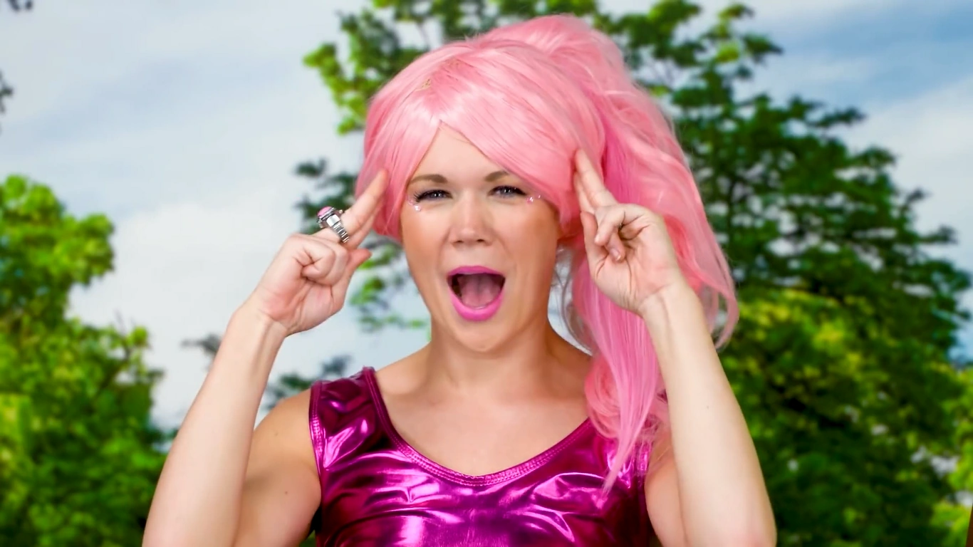 Chloe / Cosmic Pop | Superpops Wiki | Fandom