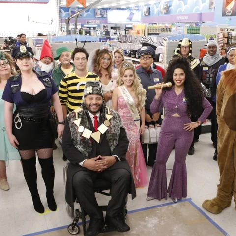 Sal's Dead | Superstore Wikia | Fandom