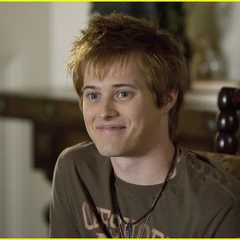Toby Kennish | Switched at Birth Wiki | Fandom