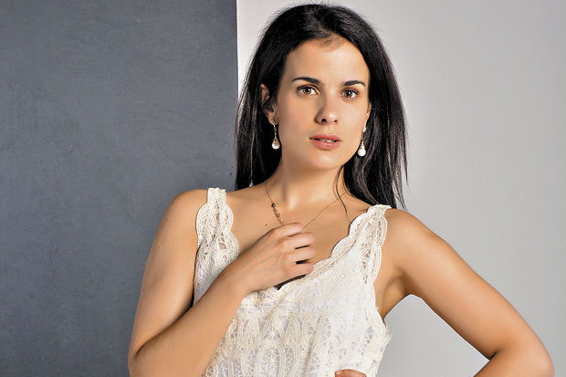 Imagen Celine Reymond Teleseries Wiki Fandom Powered By Wikia