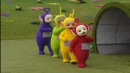 The Bumping Dance (Bumps a Daisy) | Teletubbies Wiki | Fandom