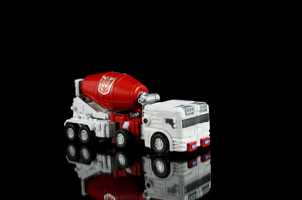 Mixmaster (SG) | Transformers Universe MUX | Fandom