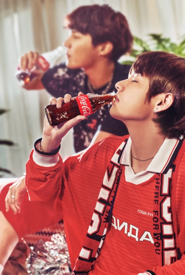 Image - V Coca Cola Korea (2).jpg | BTS Wiki | FANDOM powered by Wikia
