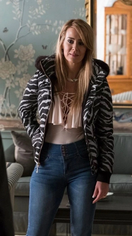 Xandra | The-goldfinch Wiki | Fandom
