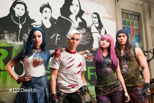 Image - D2 Evie Carlos Mal Jay.jpg | Descendants Wiki | FANDOM powered ... Image - D2 Evie Carlos Mal Jay.jpg | Descendants Wiki | FANDOM powered ...