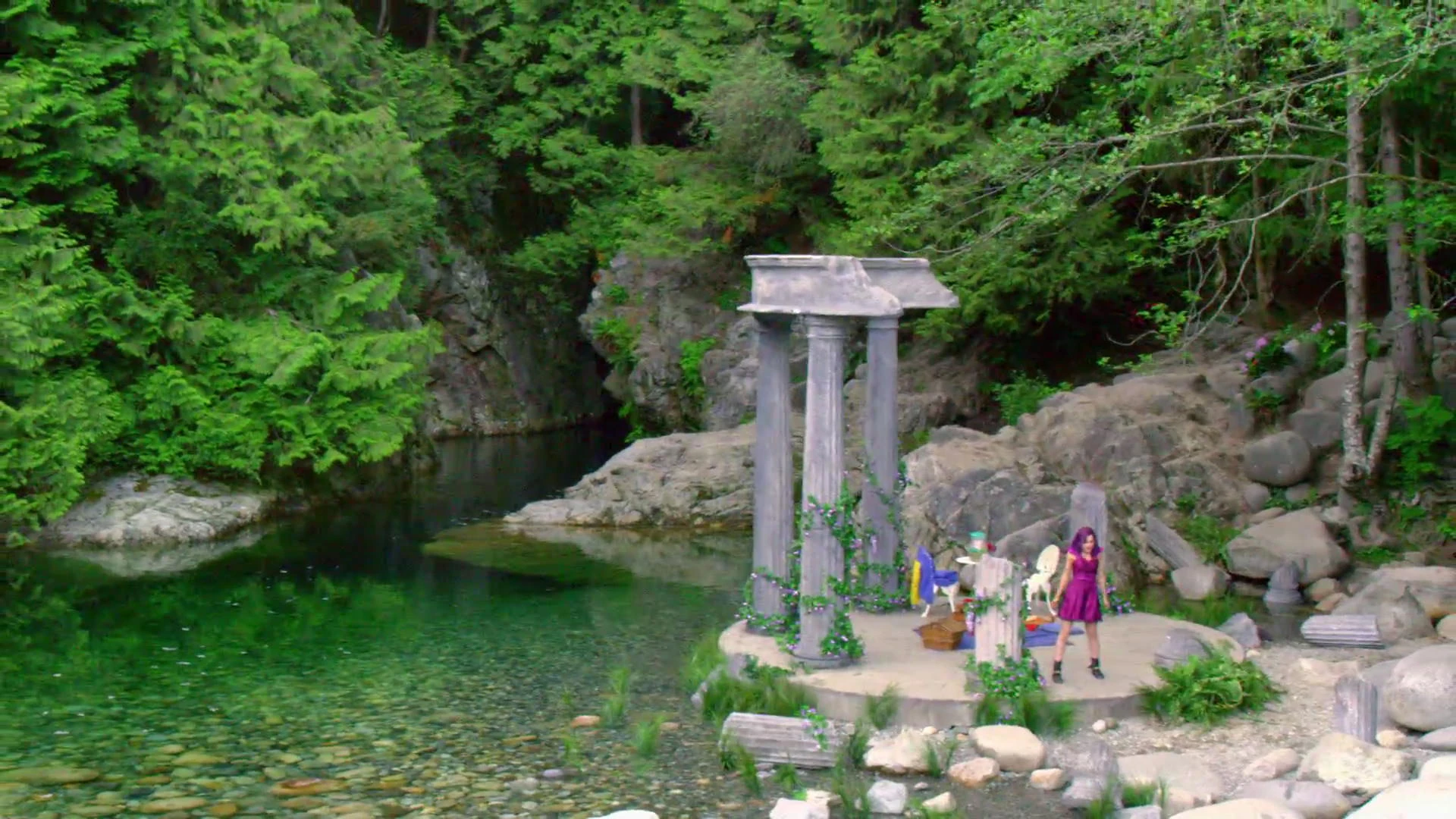 The Enchanted Lake | Descendants Wiki | Fandom