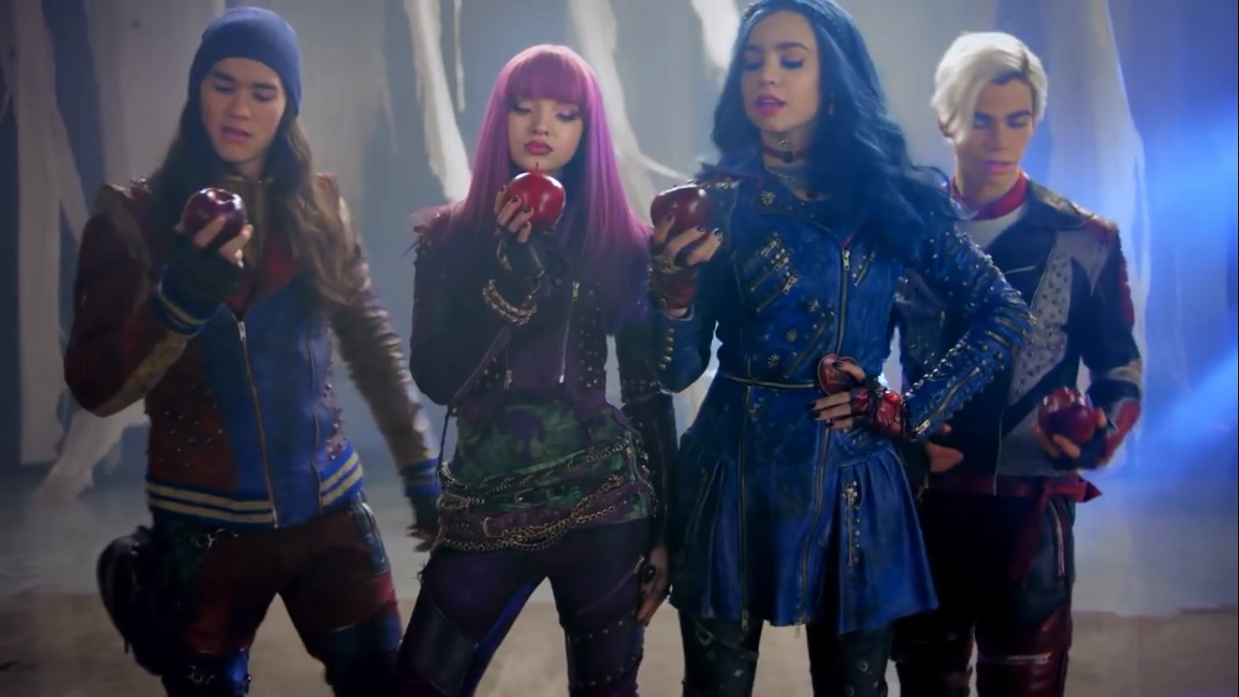 Image - Ways-to-Be-Wicked-Video (14).png | Descendants Wiki | FANDOM ...
