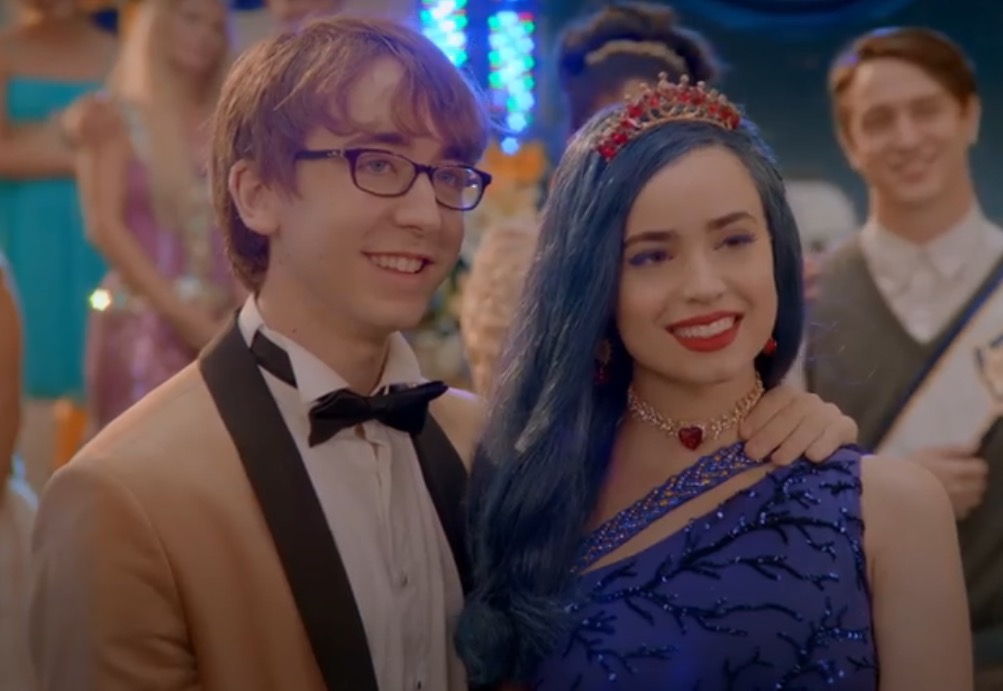 Evie and Doug | Descendants Wiki | FANDOM powered by Wikia Evie and Doug | Descendants Wiki | FANDOM powered by Wikia
