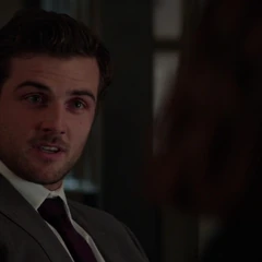 Jamie Hunter | Good Trouble Wiki | Fandom