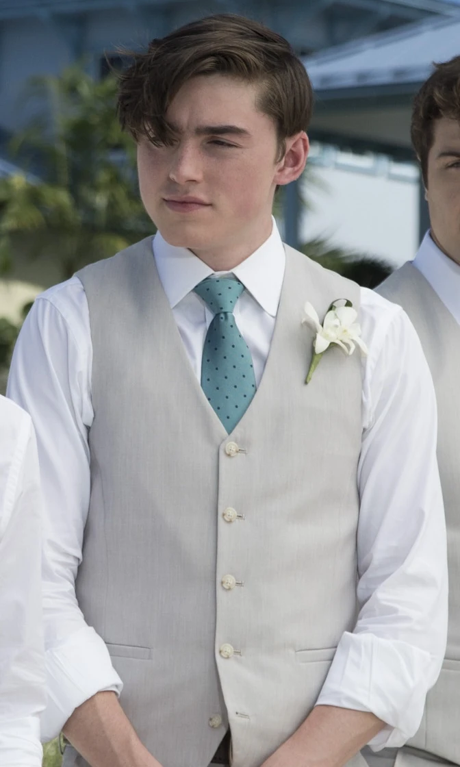 Carter Hunter | Good Trouble Wiki | Fandom