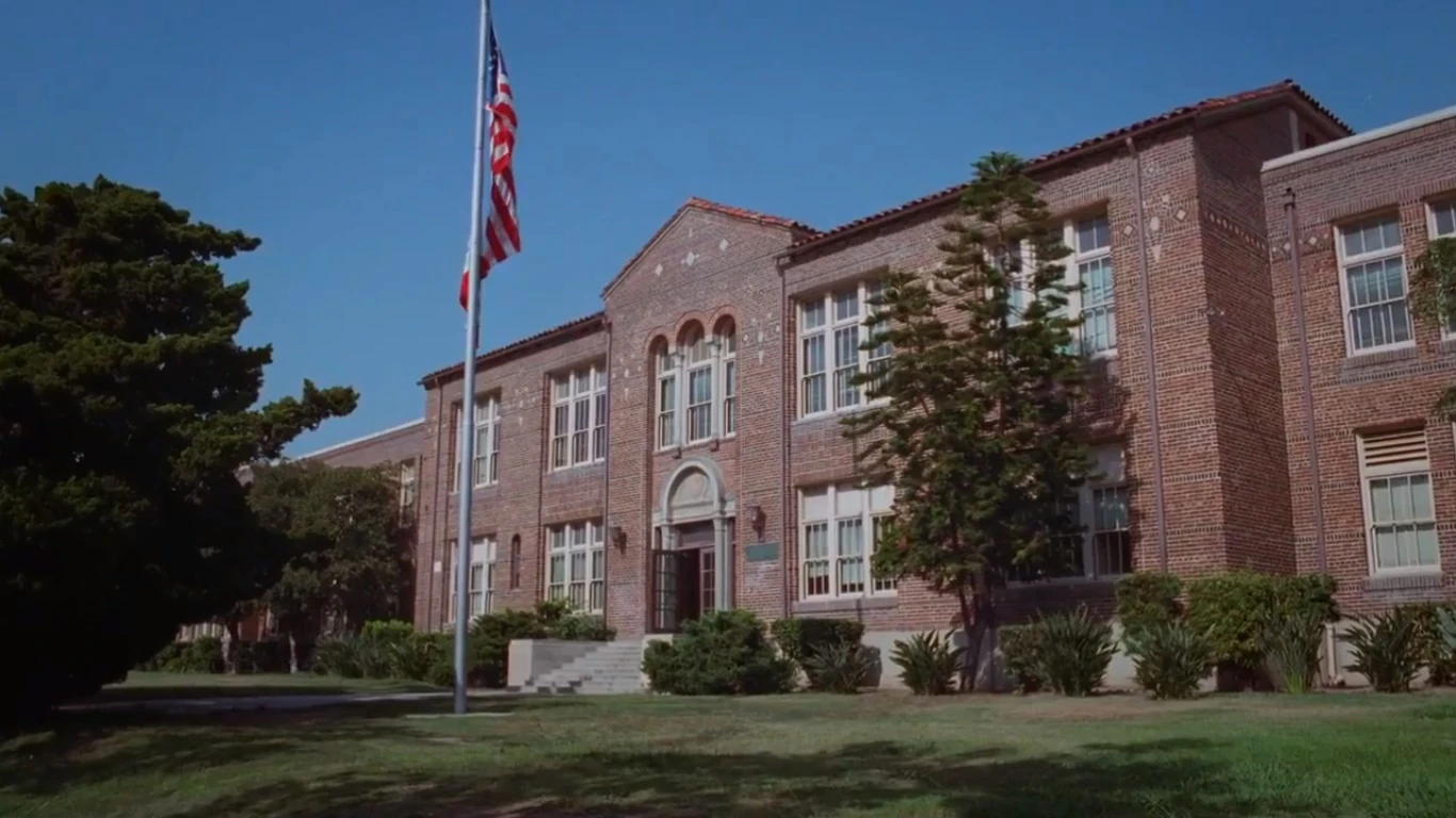 Bayview High School | Fuller House Wikia | Fandom