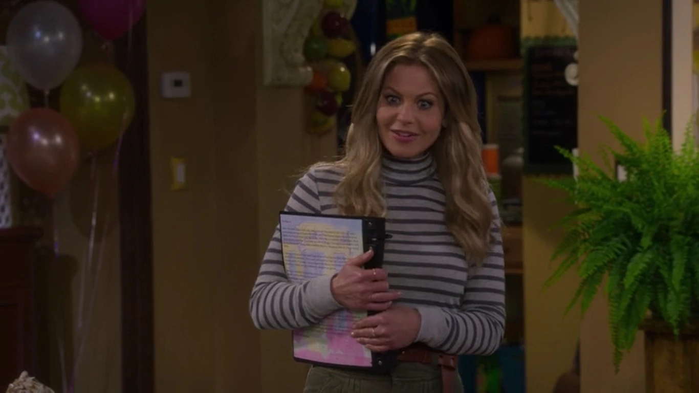 D.J. Tanner-Fuller Season 5 Image Gallery | Fuller House Wikia | Fandom